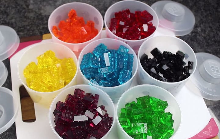 Edible and Stackable LEGO Gummy Candy | My Modern Met
