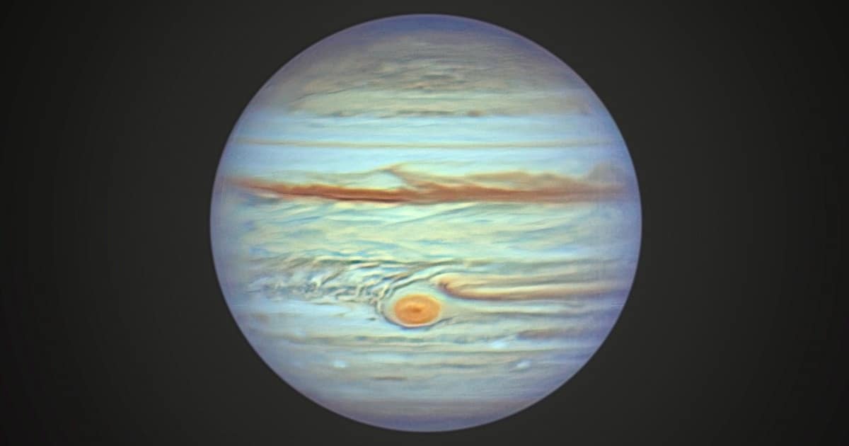 Astrophotographer Takes 600,000 Photos To Offer an Amazingly Clear View ...