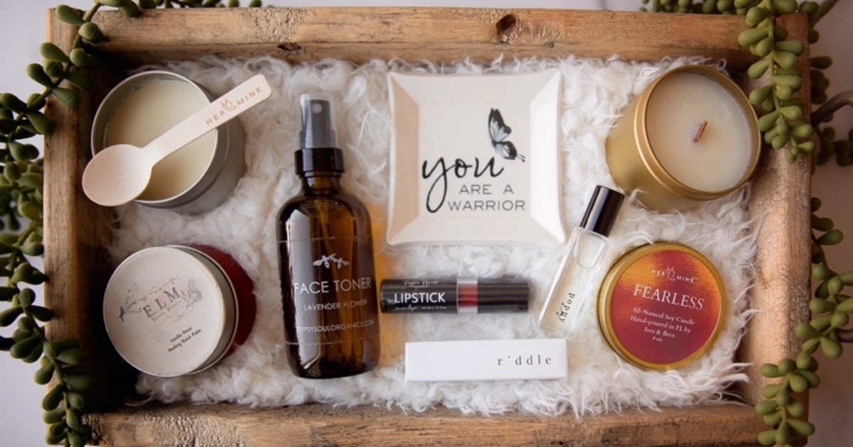 15 Best Subscription Boxes for the Holidays | My Modern Met