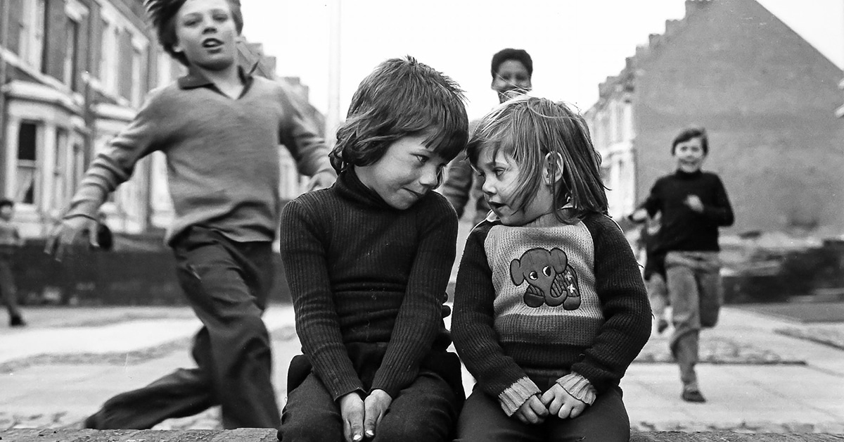 Daughter Archives Mother’s Remarkable Photos of Poverty-Stricken 1980s ...