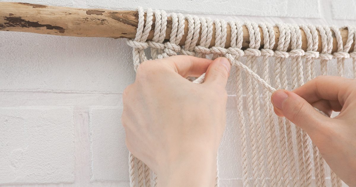 Learn How to Make 5 Essential Macramé Knots With These Illustrated Guides | My Modern Met