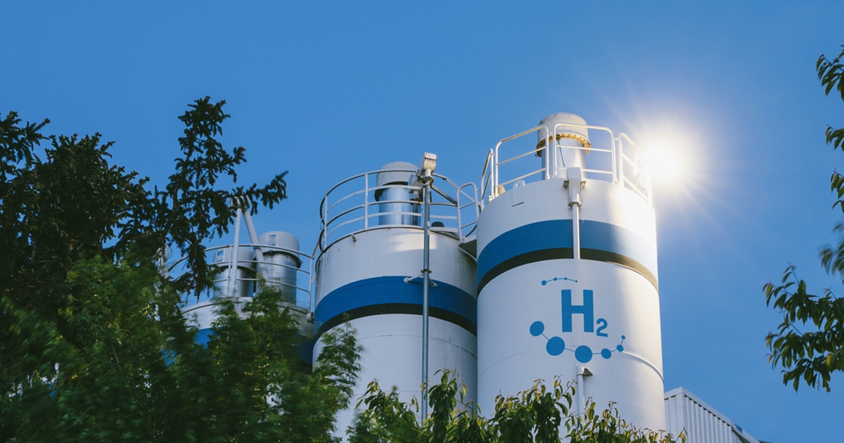 Scientists Create Device To Turn Moisture in the Air Into Hydrogen Fuel ...