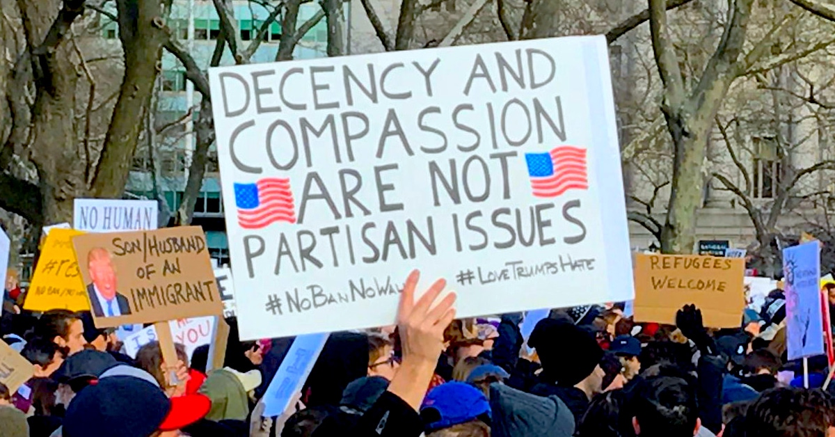 19 Inspiring Signs Protesting the Immigration Ban from Across the U.S ...