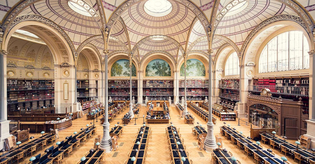 Photographer Captures Beautiful Symmetrical Shots of Libraries Around ...