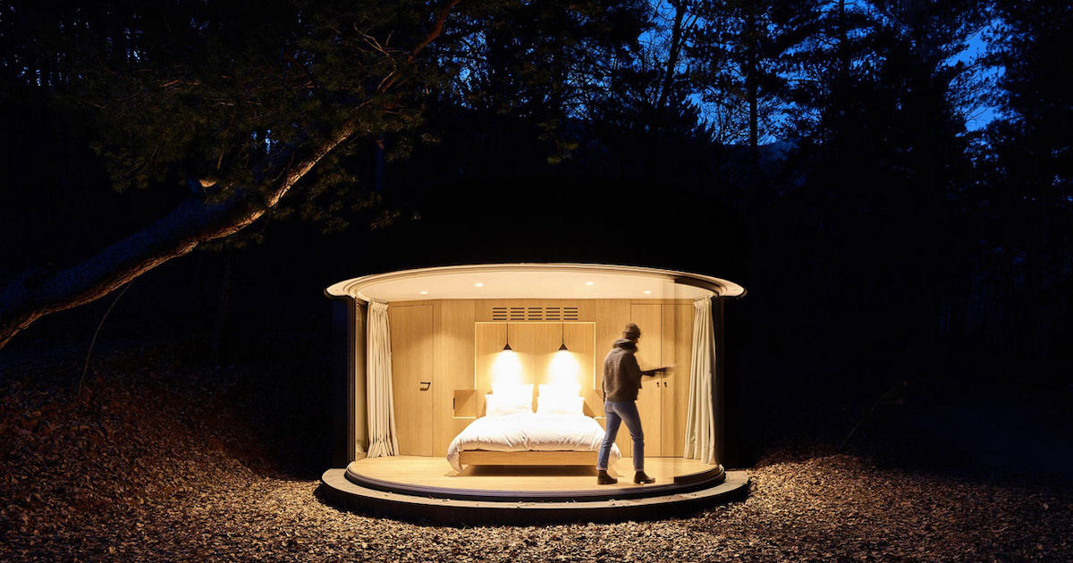 Circular Glass-Walled Cabin Easily Transforms From a Luxury Room Into ...