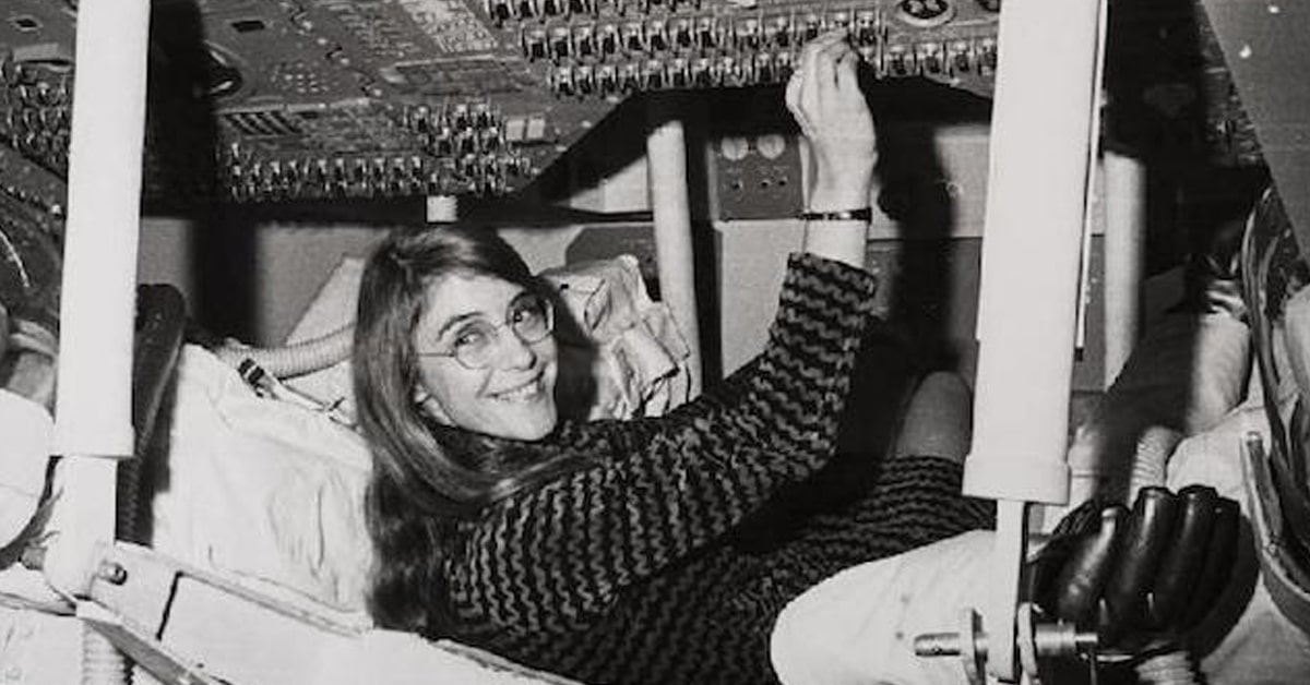 Meet Margaret Hamilton, the Woman Who Helped NASA Land on the Moon | My ...
