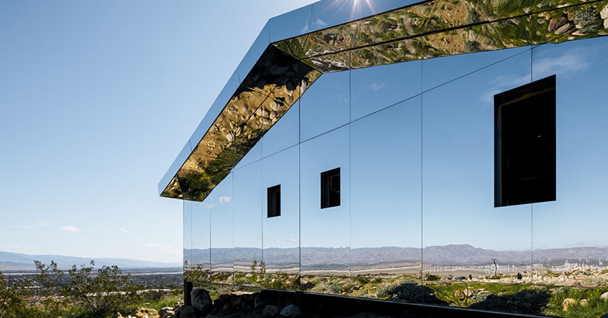 Mirrored House Camouflages into the Mountainous Californian Desert | My ...