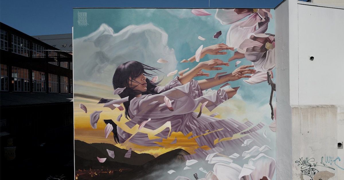 Woman Falls Through the Sky in a Massive Photorealistic Mural | My ...