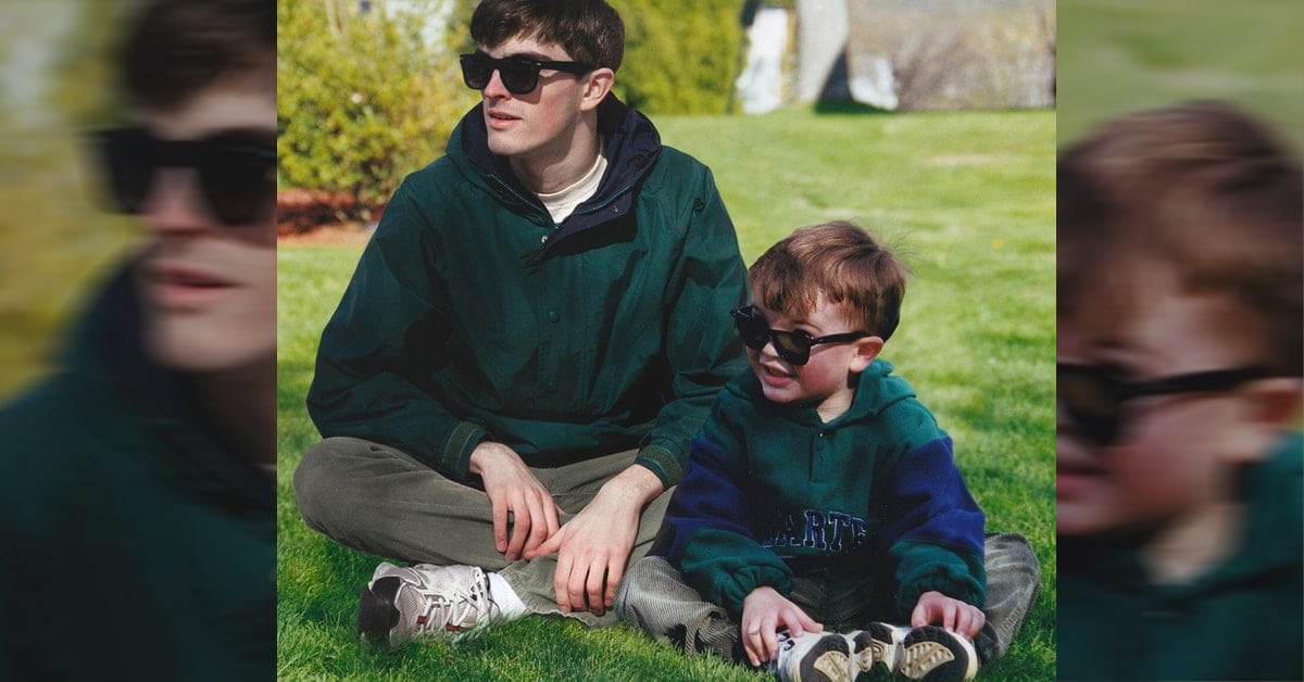 Guy Seamlessly Photoshops Himself into His Old Childhood Photos | My ...