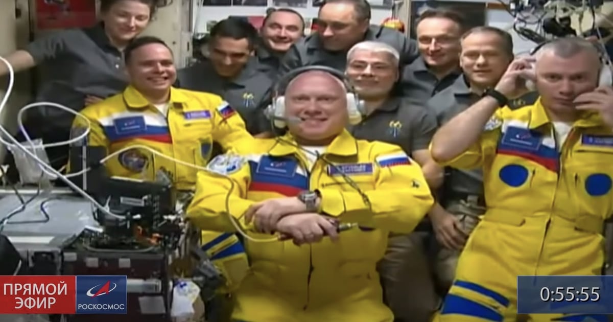 Three Russian Cosmonauts Show Up at ISS With Bold Uniforms in Ukrainian ...