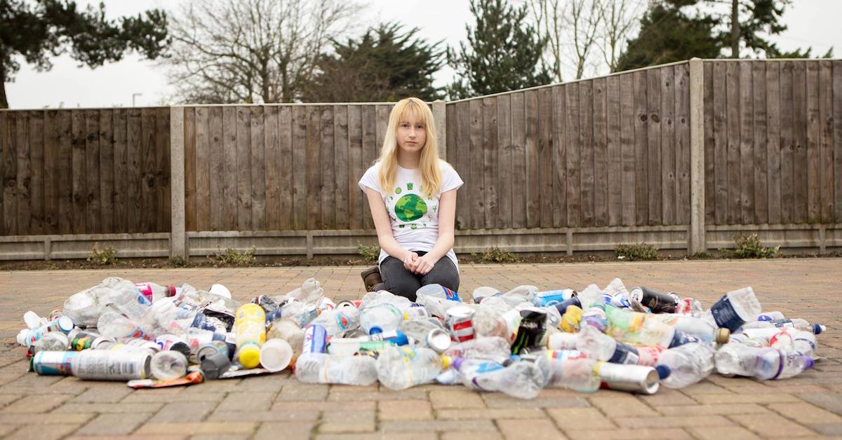 Young Student Nicknamed “Trash Girl” Defies Bullies And Continues to ...