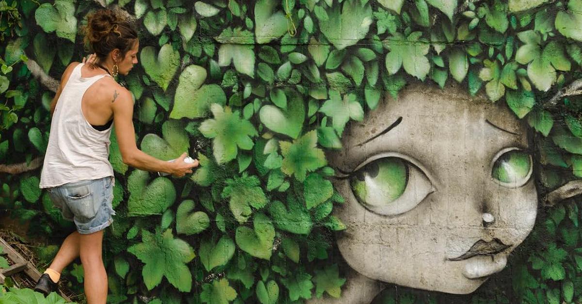 Graffiti Artist Creates Graphic Murals of Women With Stylized Hair | My ...