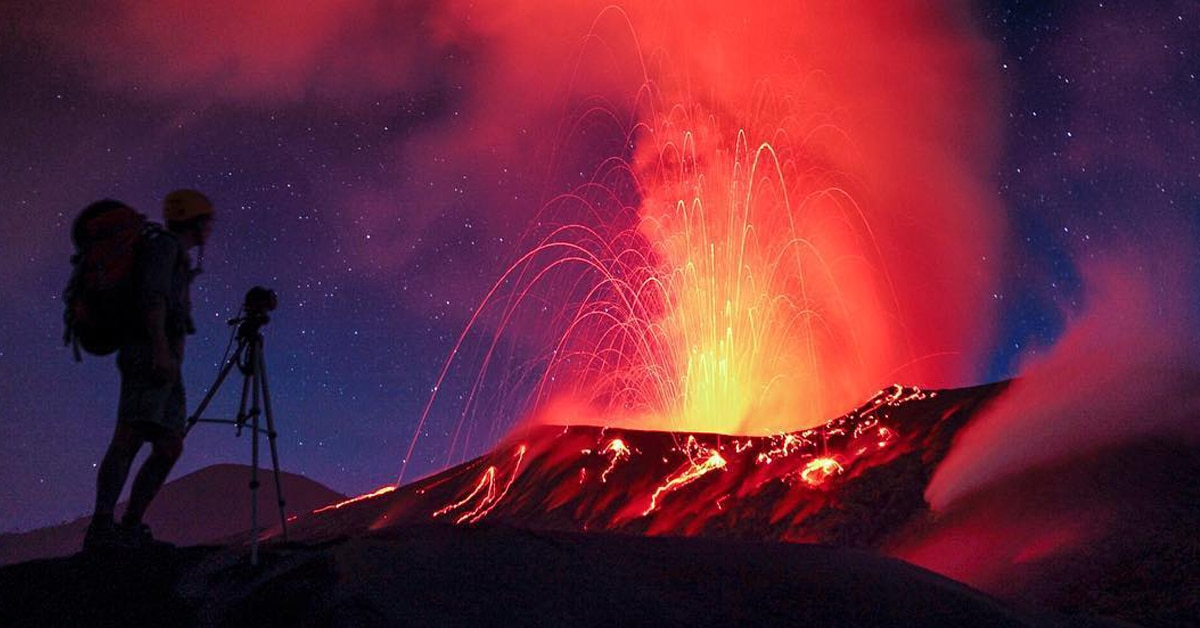 Thrill-Seeking Photographer Describes What It’s Like to Be Inside an ...